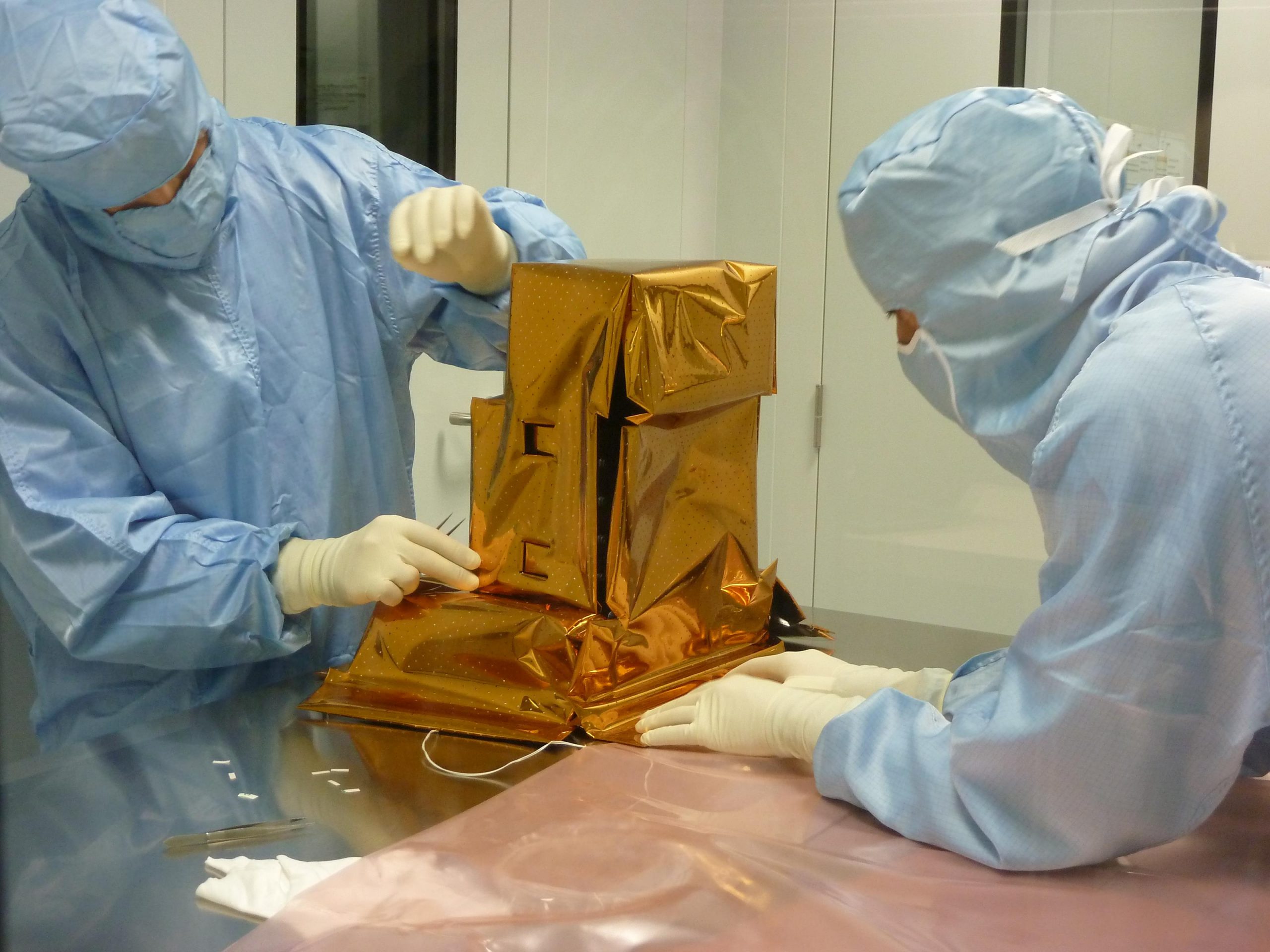 FHP hardware flies from Porto to the rest of the universe - Portuguese ...